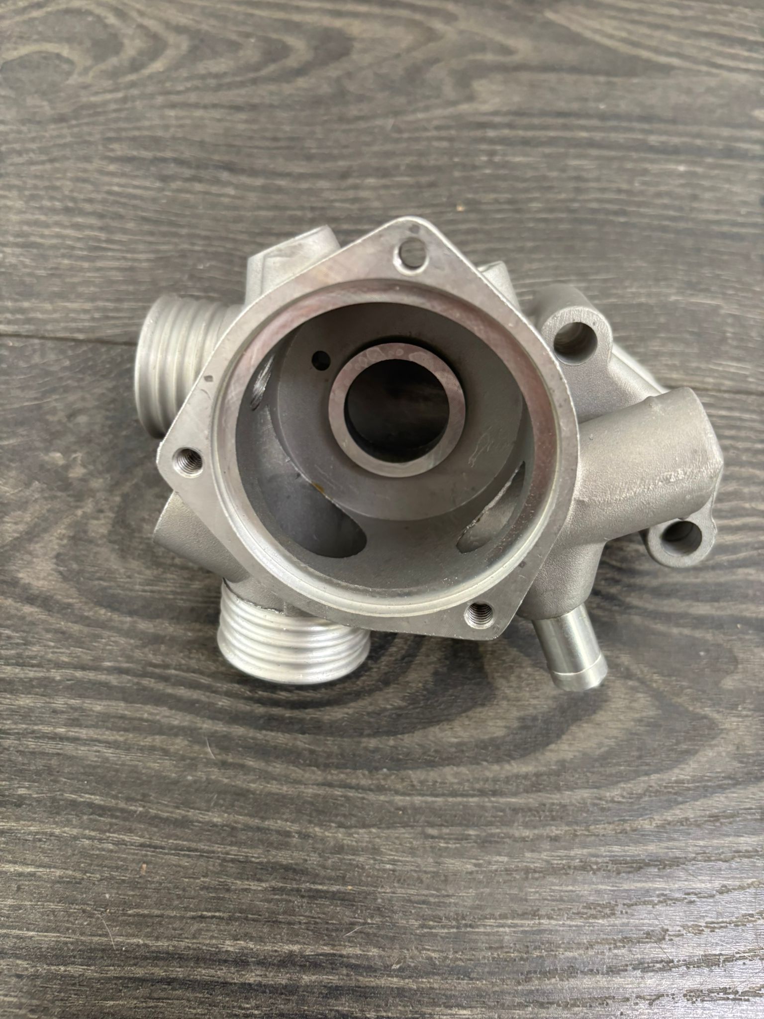 BMW E28 Thermostat housing 11531730470 Aftermarket - Ivo Christov BMW ...